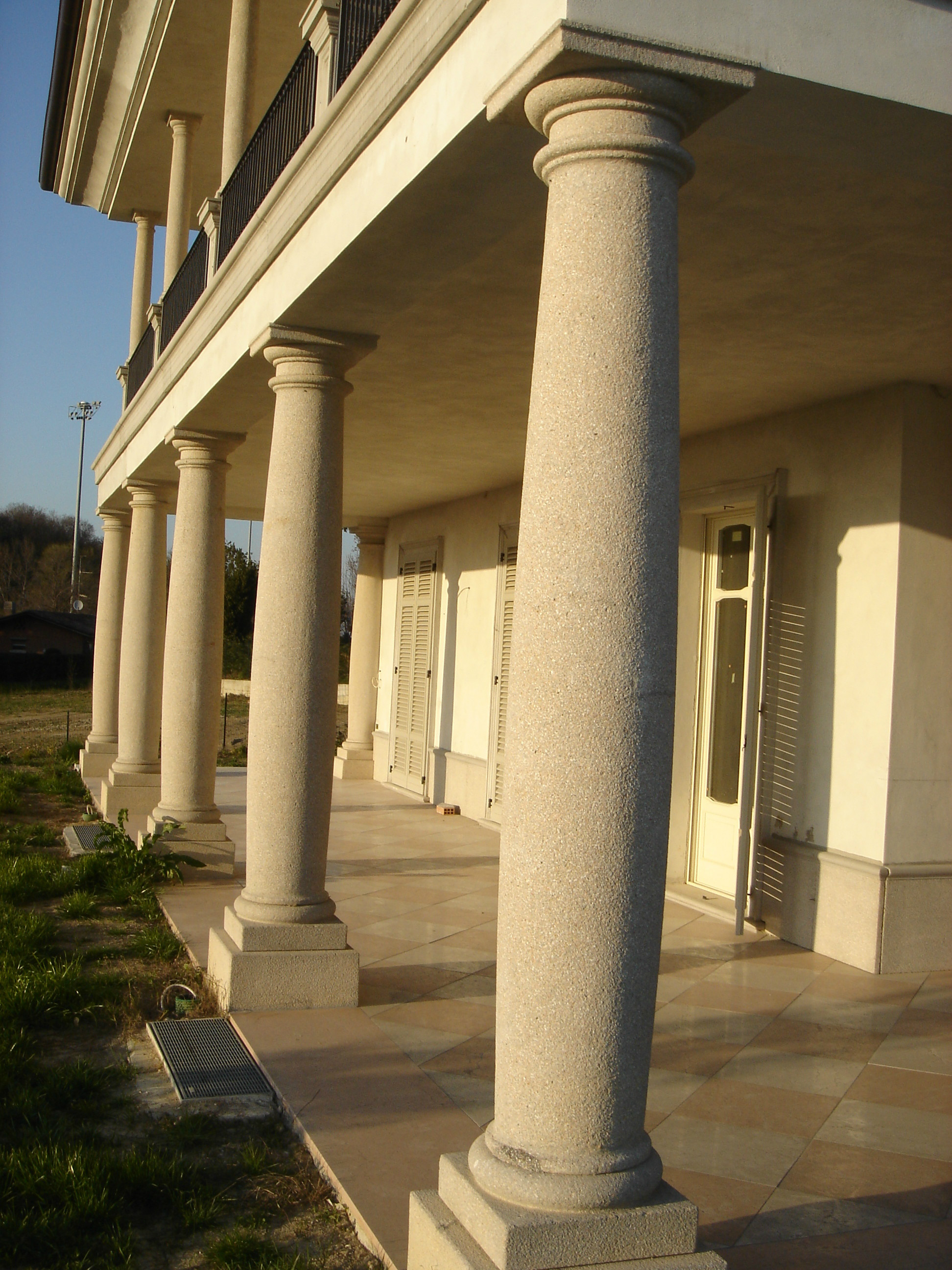 prefabbricati Torti – colonne prefabbricate in cementi